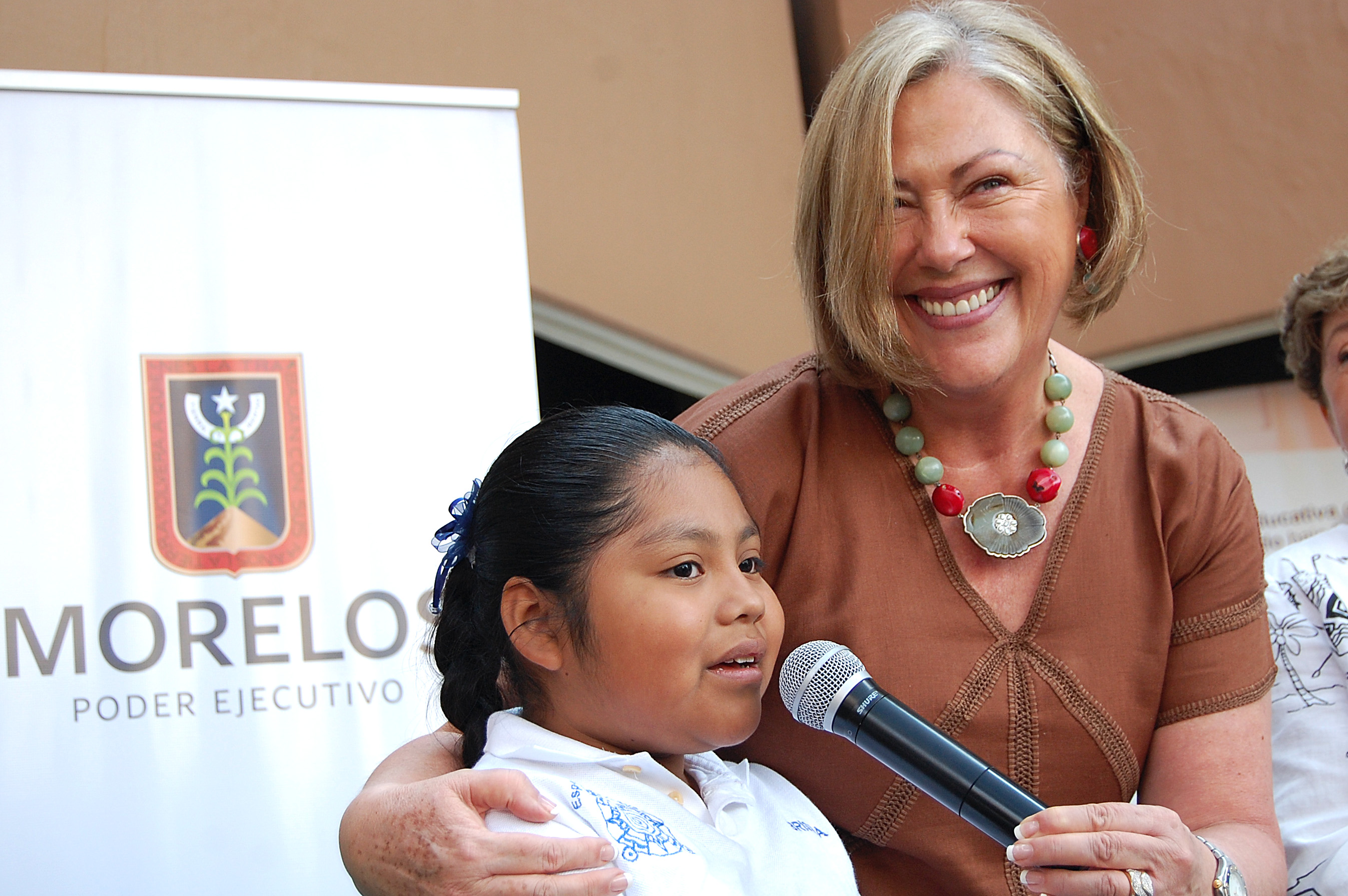 “CON EDUCACIÓN Y CULTURA SE CAMBIARÁ EL ROSTRO DE LA CIUDADANÍA”: ELENA ...