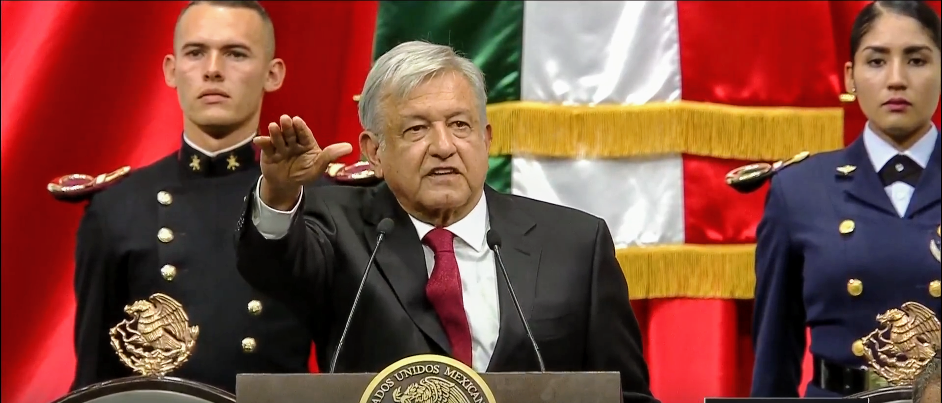 Crónica De La Protesta De Andrés Manuel López Obrador Como Presidente