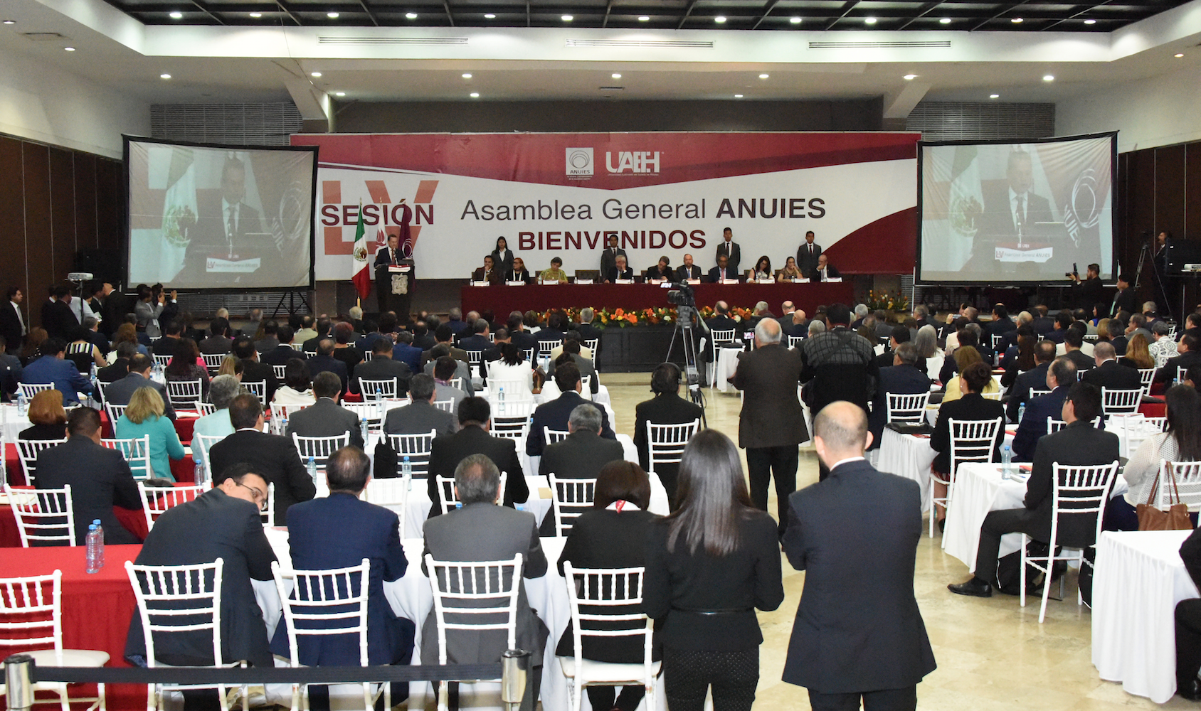 Presente el rector Gustavo Urquiza en sesión ordinaria de la ANUIES ...