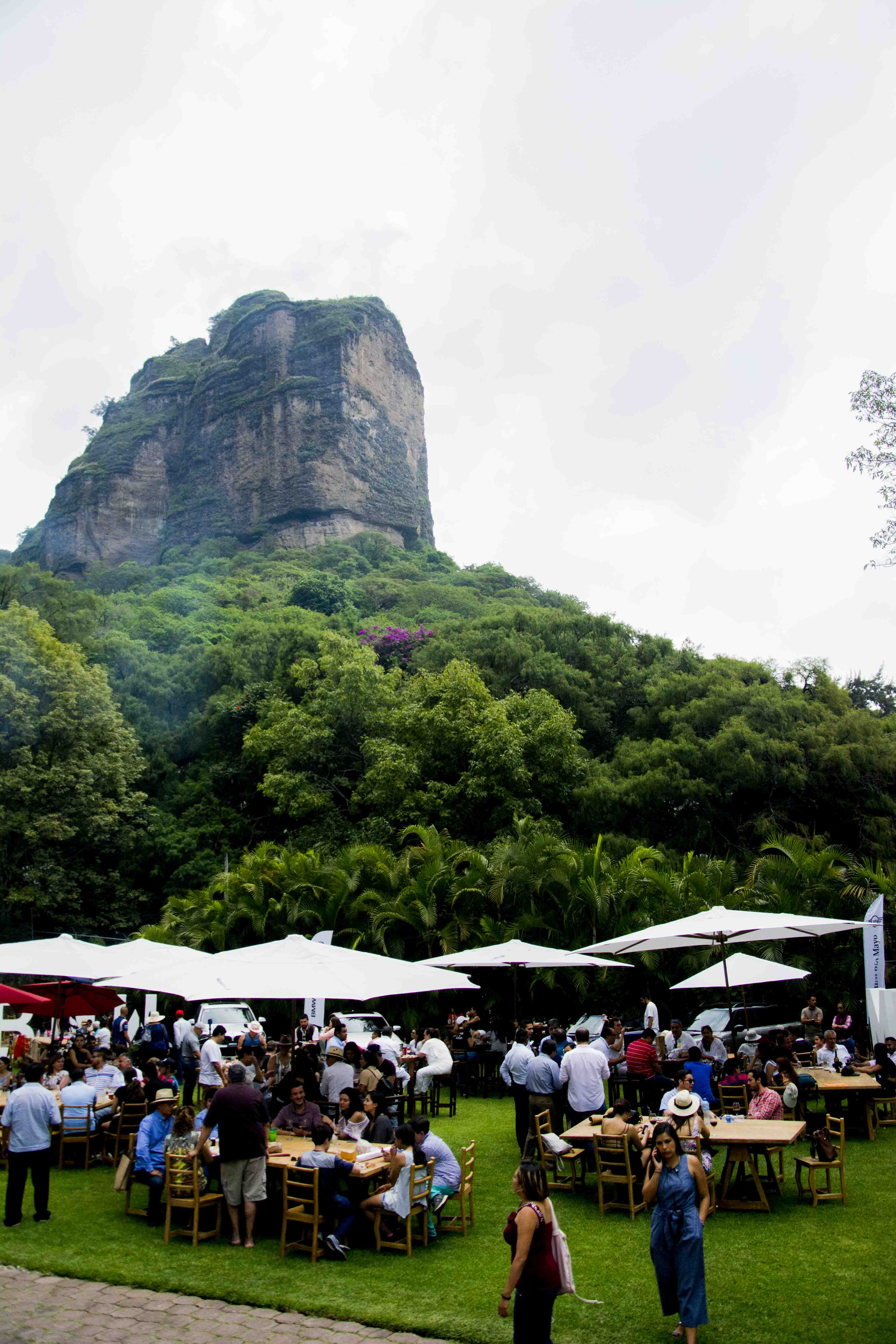 Visitan más de 3 mil personas la Feria del Vino y El Queso en Tepoztlán ... Visitan más de 3 mil personas la Feria del Vino y El Queso en Tepoztlán ...