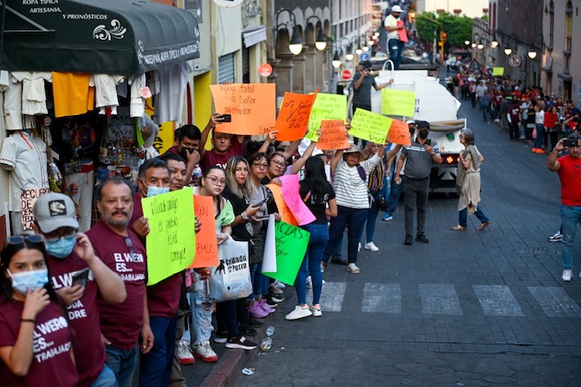 El Gobernador del estado Cuauhtémoc Blanco Bravo, rindió su Cuarto ...